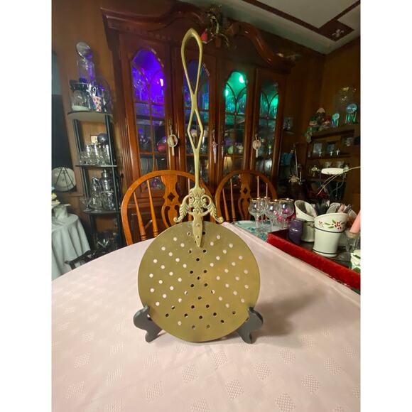 unknown | Kitchen | Vtg Brass Long Handled Skimmer Sifter Hearth ...